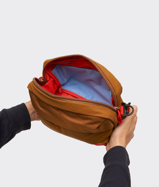 Goose (Large) - Crossbody Bag – Crumpler Australia