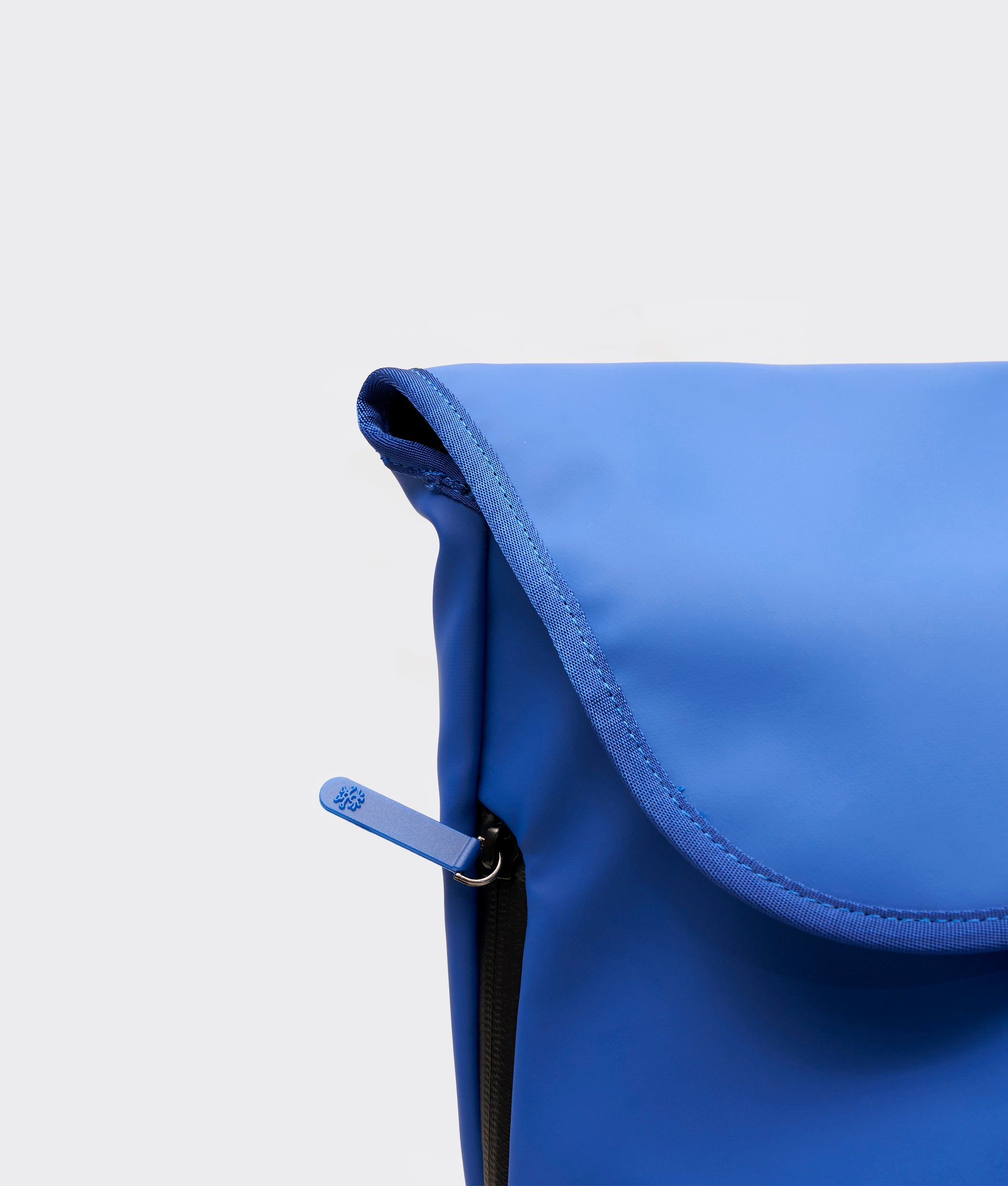 Ornamental Pond – Crumpler Australia